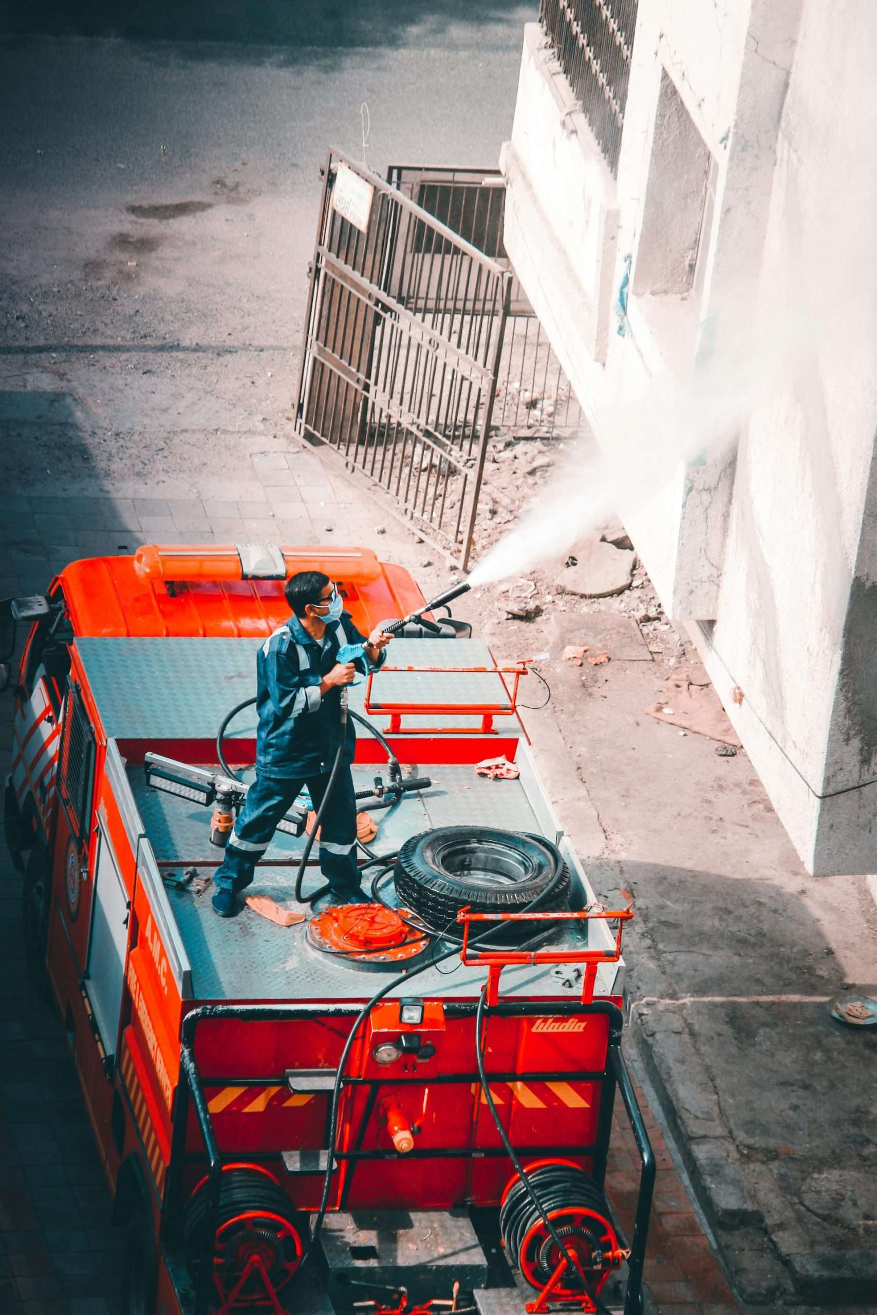 Best Fire Tender Services for Home and Business Safety